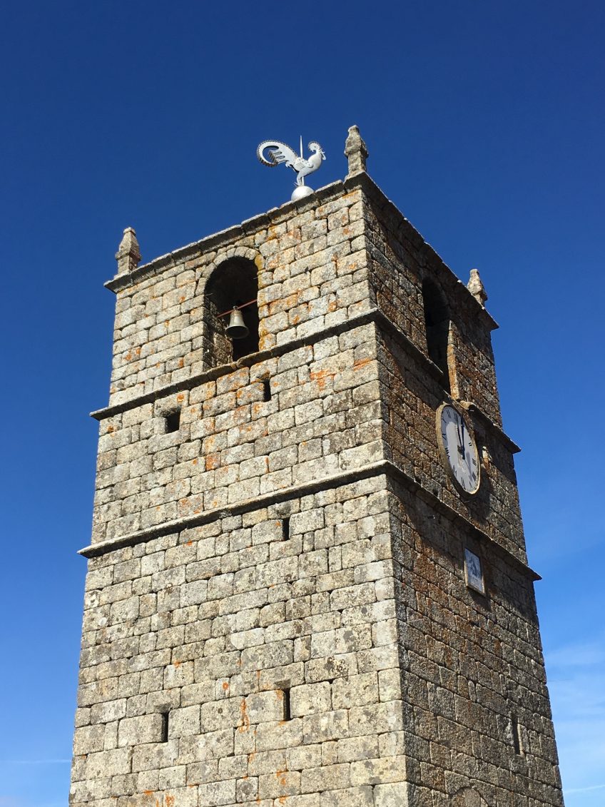 O escritor que viveu na Aldeia Histórica de Monsanto - Aldeias ...